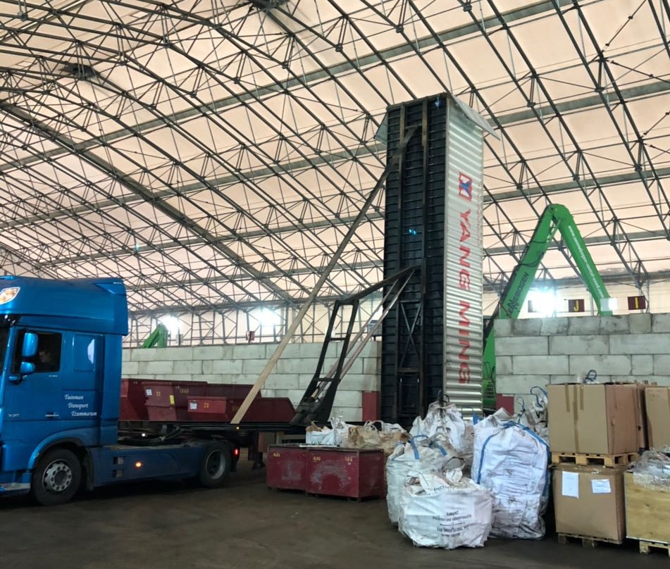 Erweiterung der logistischen Möglichkeiten – senkrechte Beladung von 40 ...