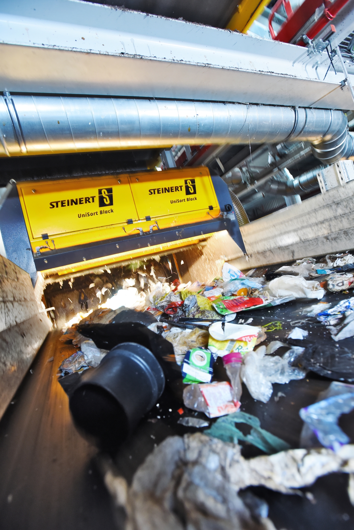 Sorting black plastics into pure grades closes recycling loops - recovery