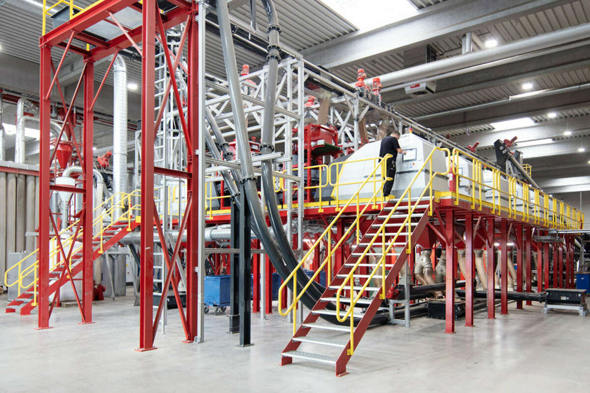 STEINERT UniSort sorting technology for black plastics - recovery ...