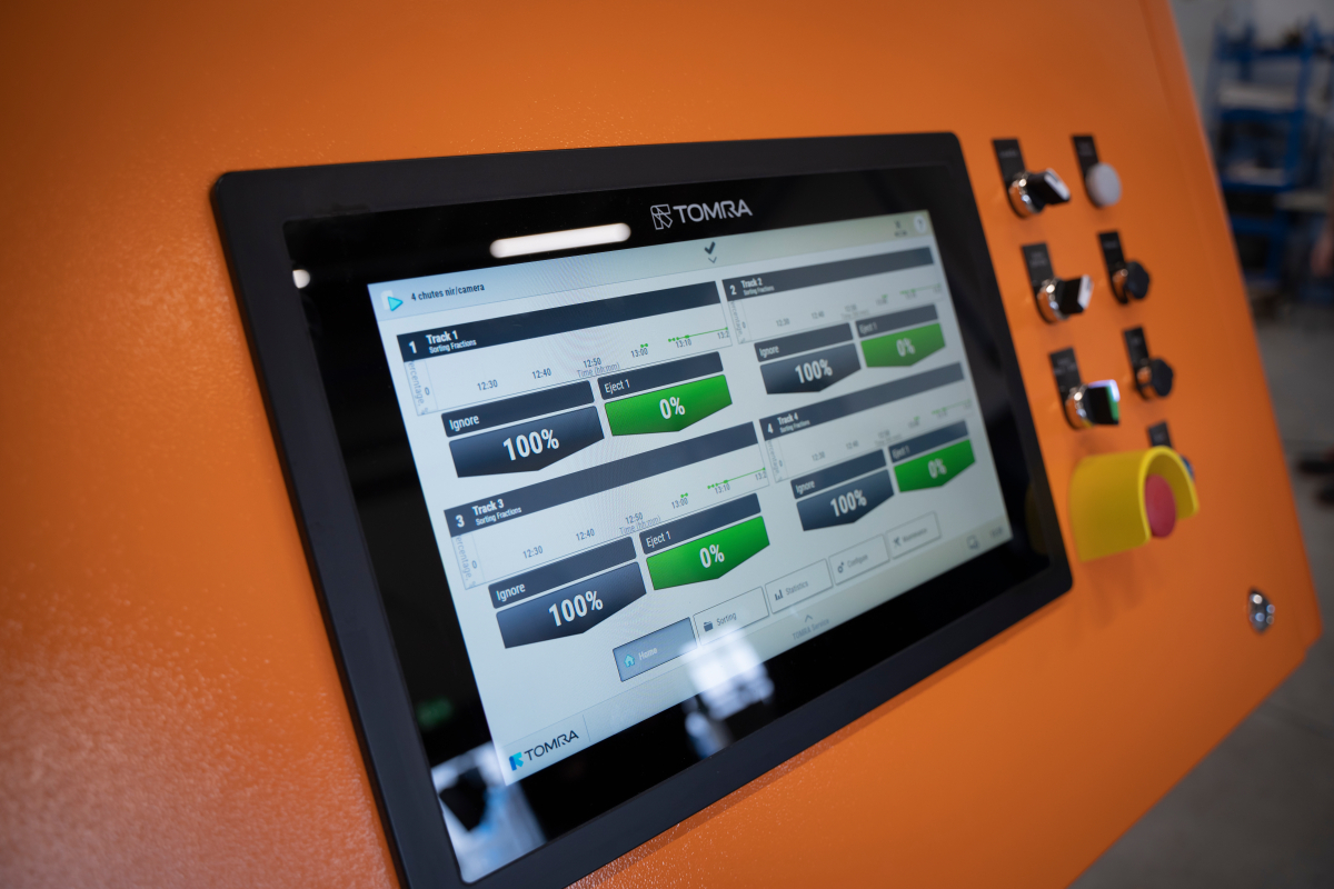 TOMRA presents the New INNOSORT™ FLAKE - recovery Magazine – Recycling Technology Worldwide