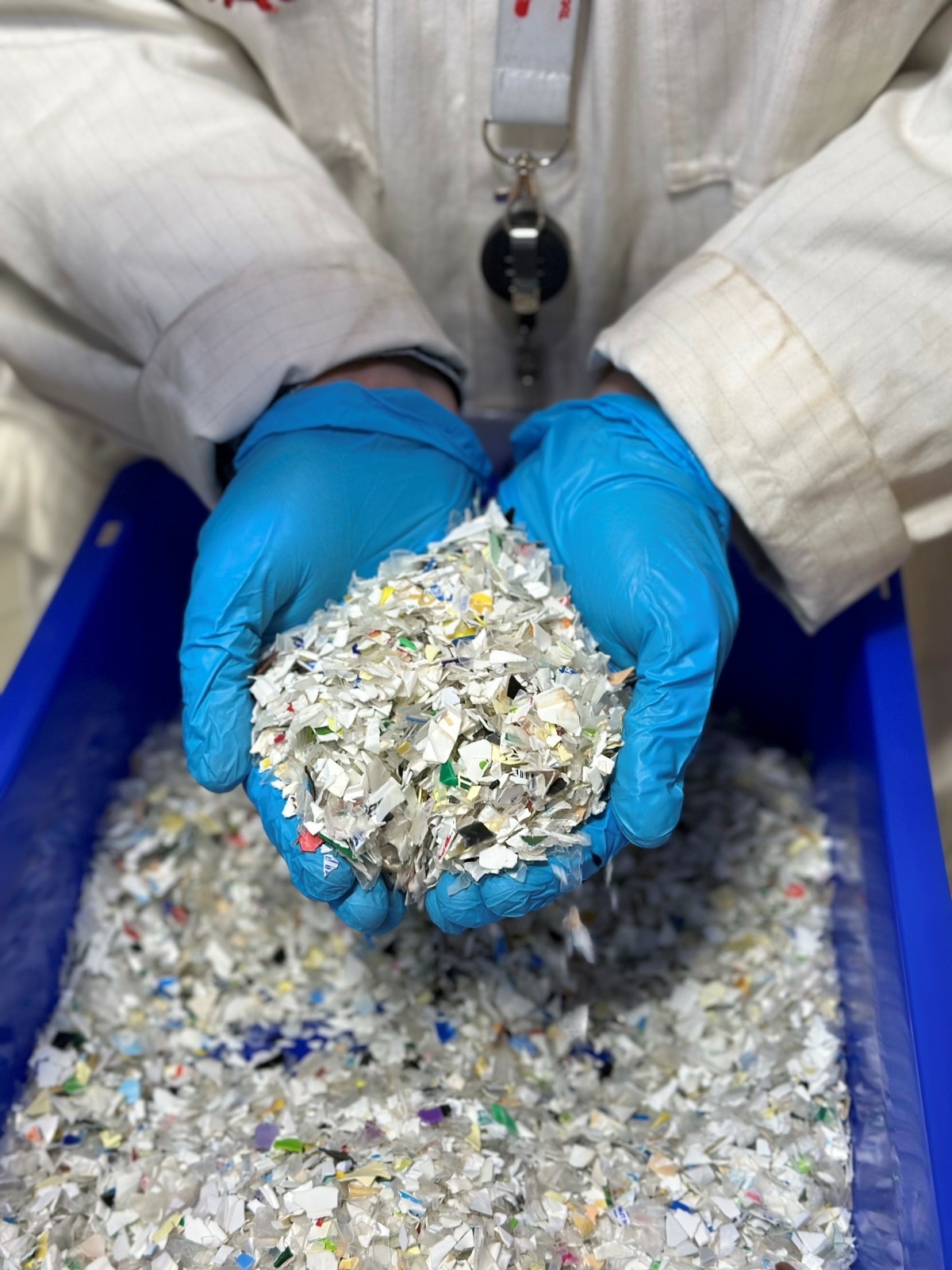 AI-powered plastic sorting project led by Recycleye, Valorplast, and ...