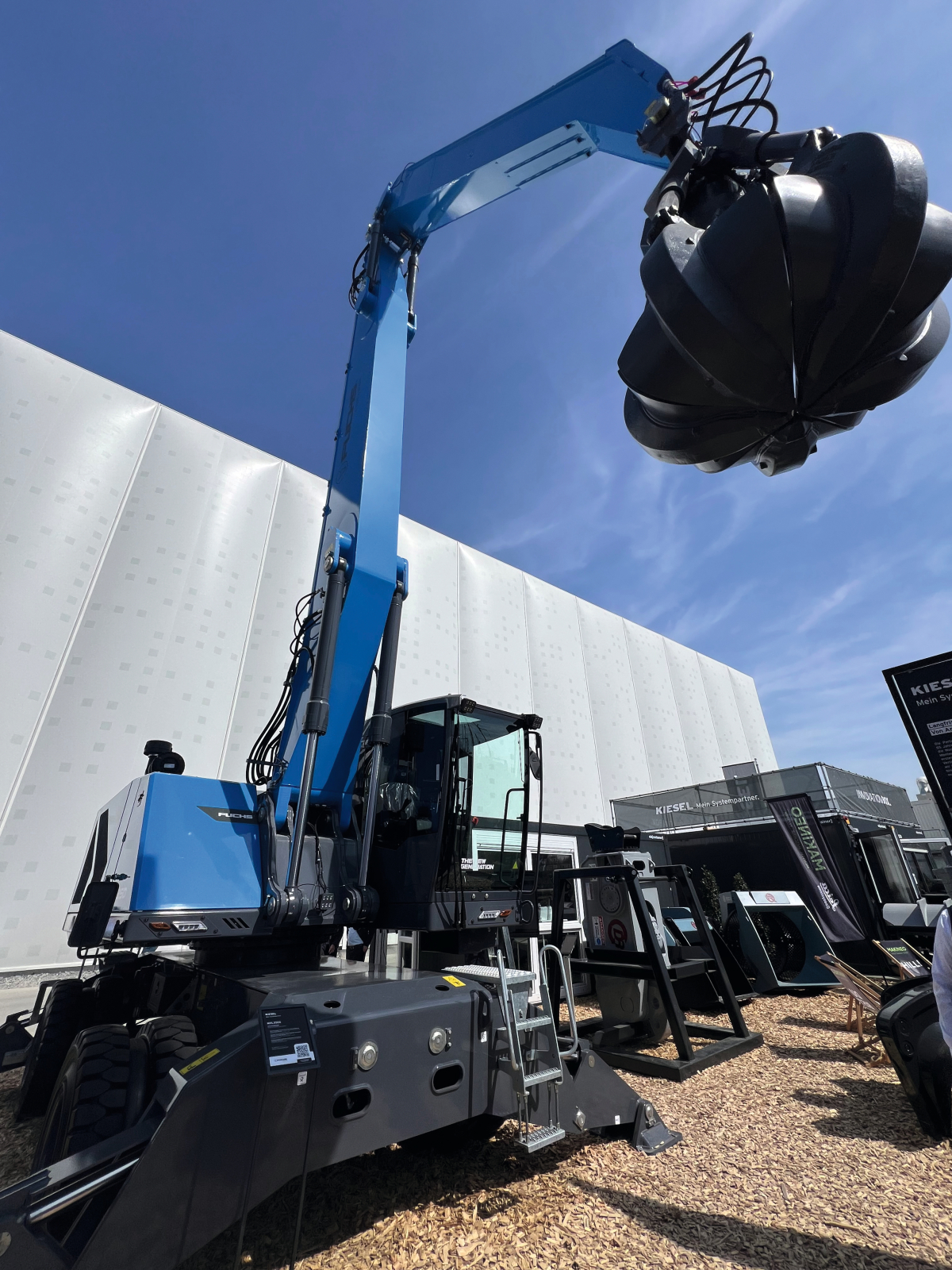 Fuchs A Terex Brand, presented the new G-Series at bauma 2025 in Munich ...
